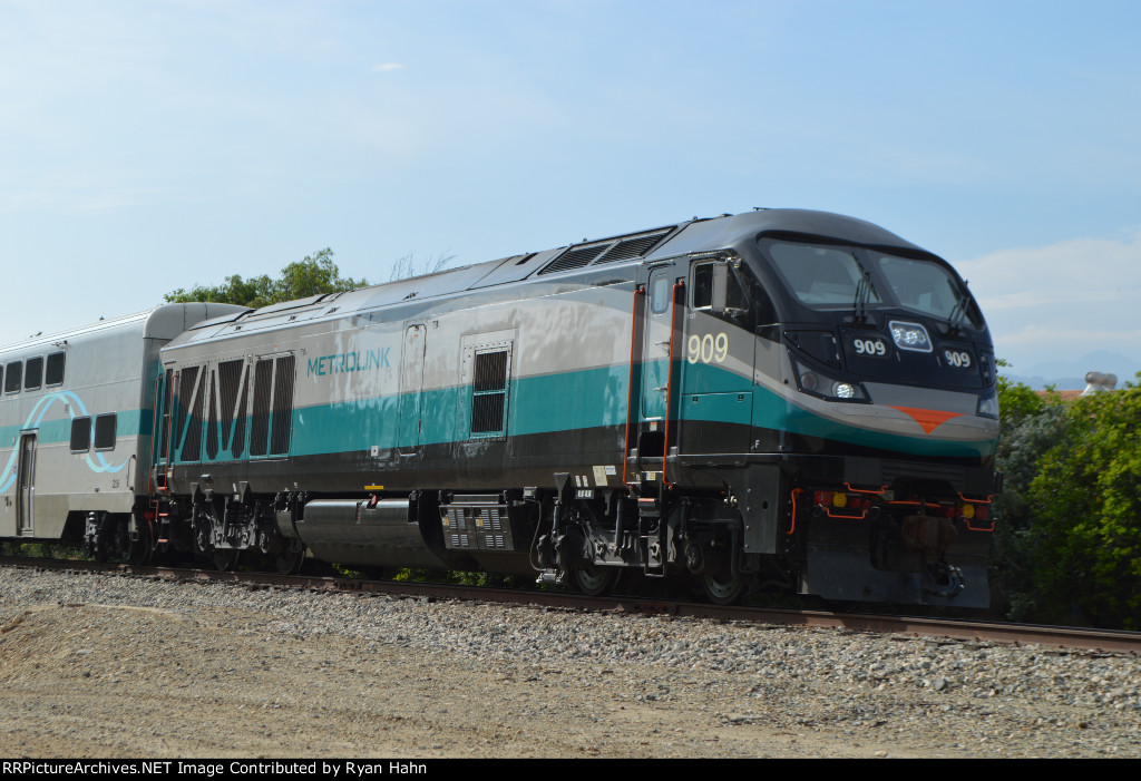 SCAX 909 on the Ex ATSF Pasadena Sub